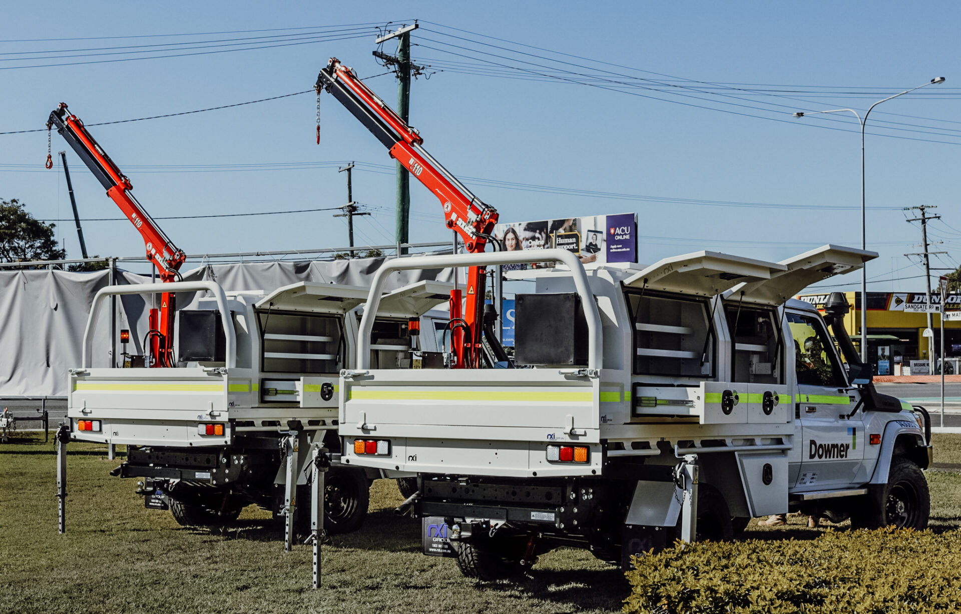 Heavy duty steel tray & vehicle loading crane | RXI Group